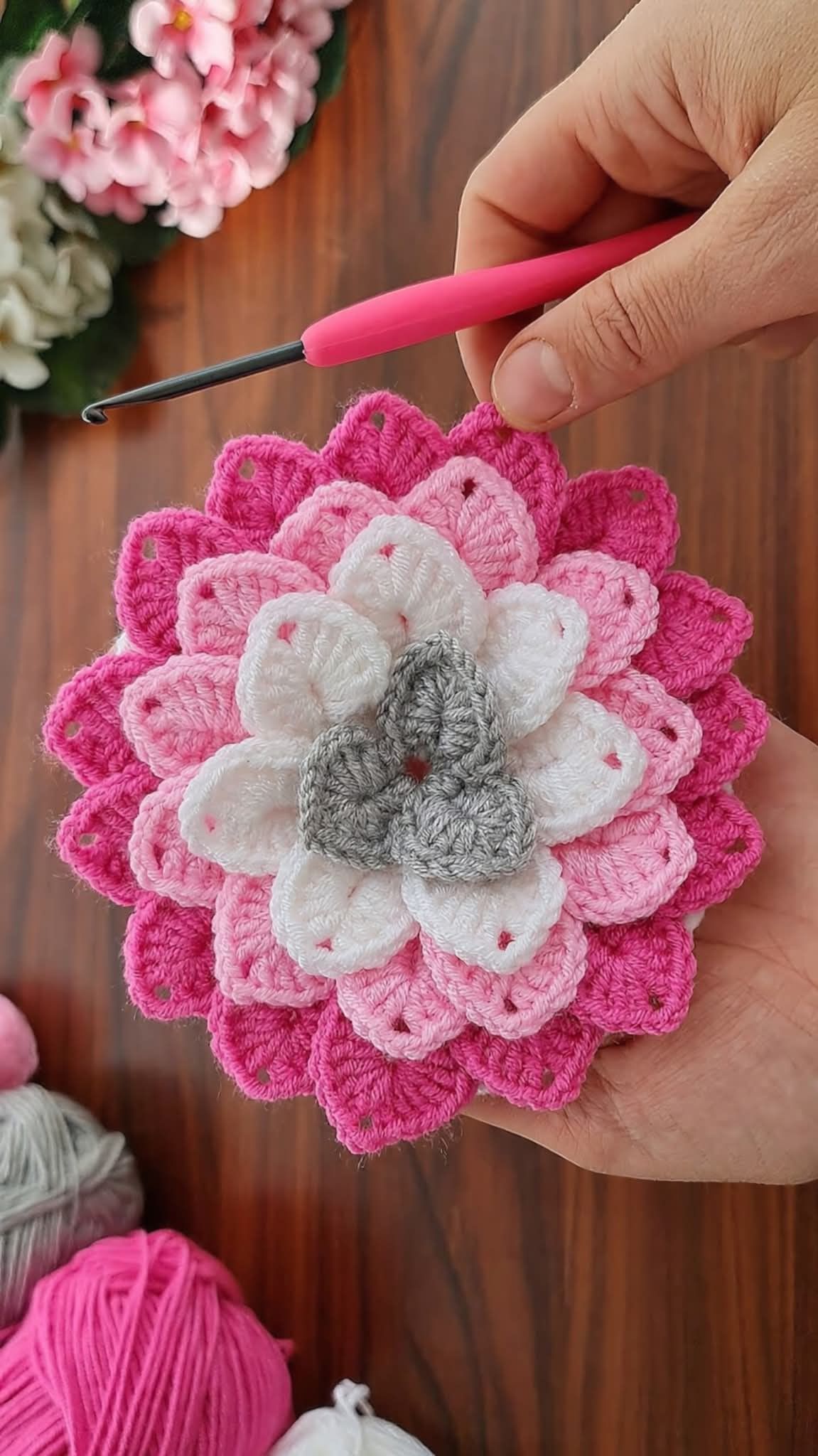 Layer Flower Crochet – Tutorial