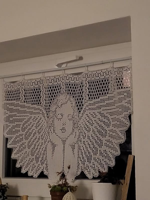Crochet Angel Curtain – Pattern